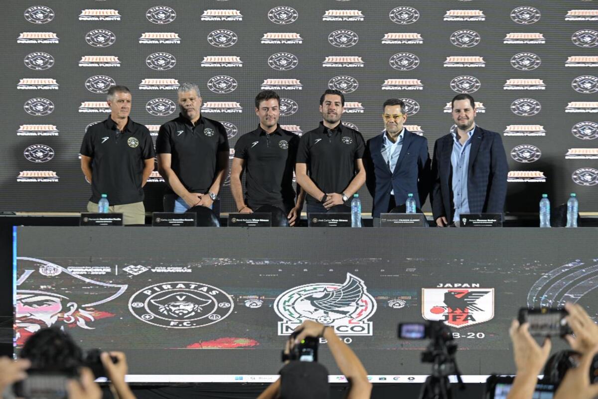 Regresa el futbol profesional a Veracruz, se presenta el Club Piratas FC