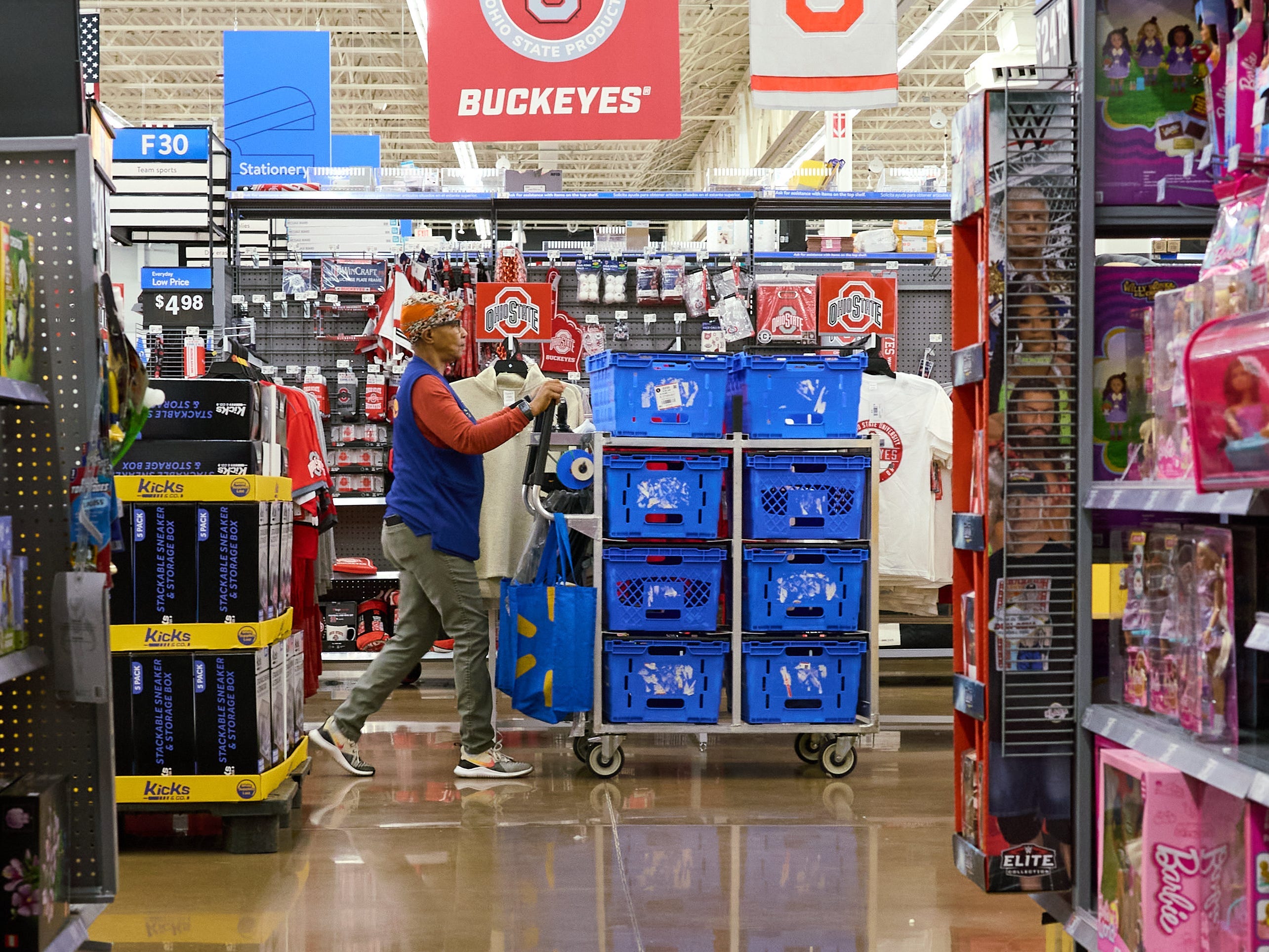 Walmart's online grocery delivery boom is stretching store workers