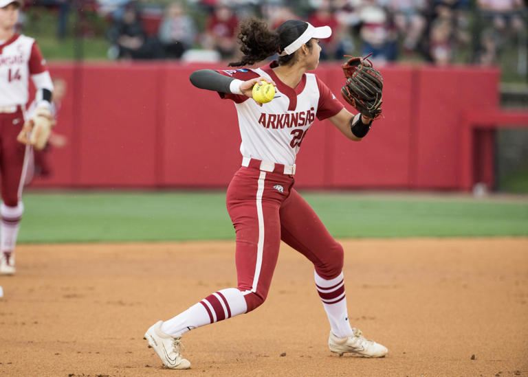 What channel is Arkansas vs South Florida on today? Time, TV schedule ...