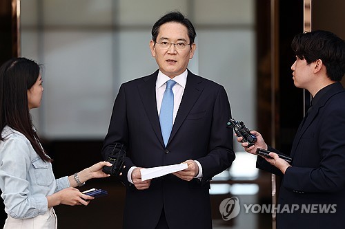 (Lead) Samsung chairman calls for company unity amid looming strike