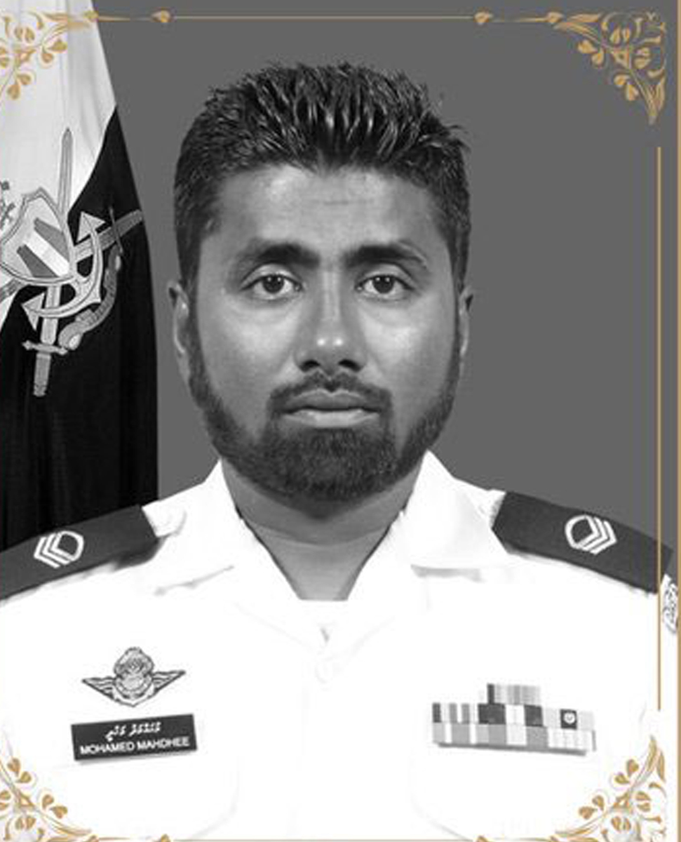 Diver dies after searching for bodies of tourists killed in Maldives ...