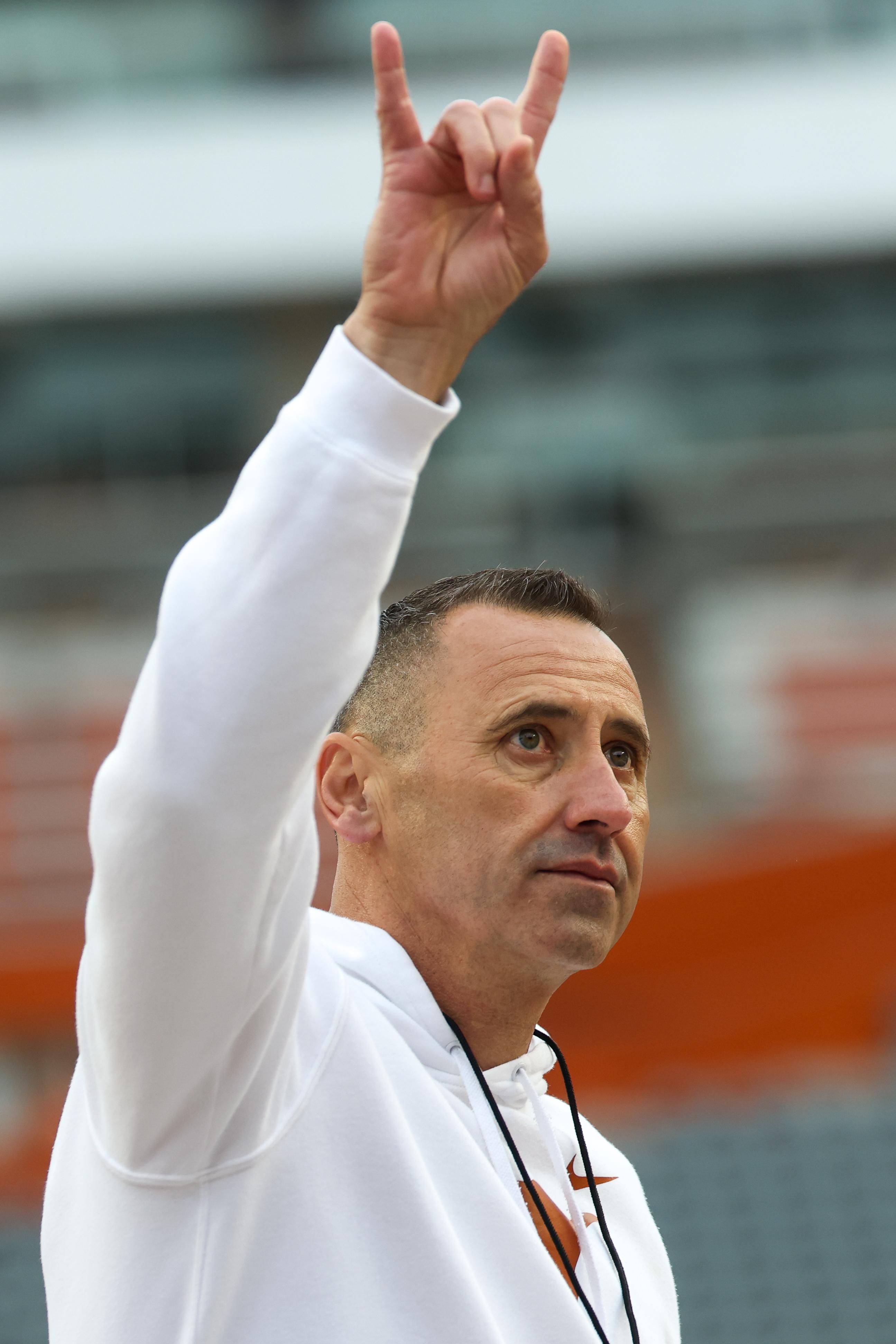 Longhorns daily news: Steve Sarkisian’s Texas football program sets new ...