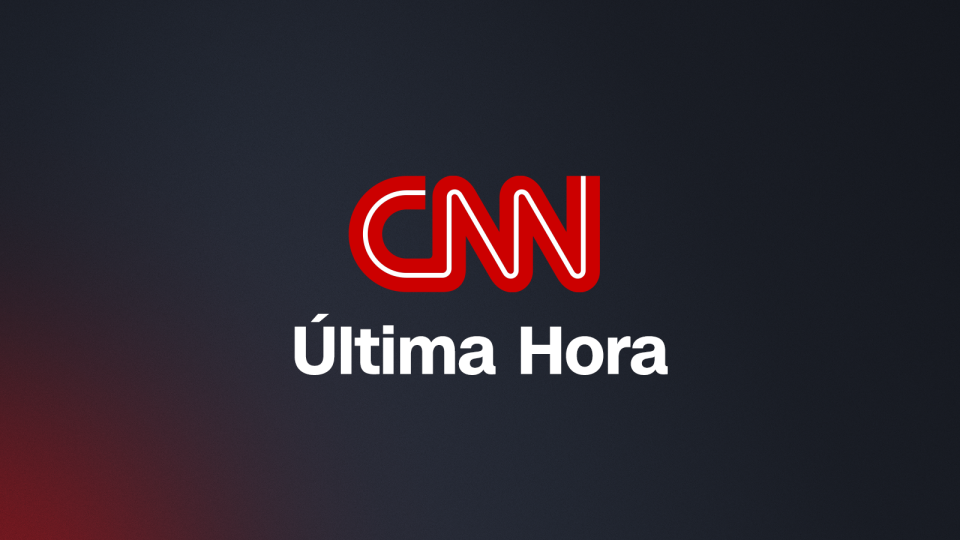 Una gran oleada de ataques rusos alcanza Kyiv; personas podrían estar ...
