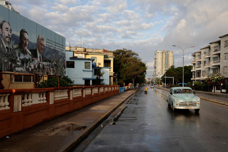 In spies he trusts? In Cuba, Trump looks again to CIA chief, rather ...