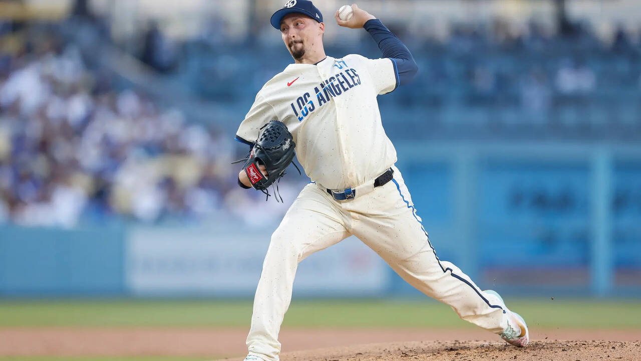 Blake Snell's start scratched due to elbow injury, Dodgers face uncertainty