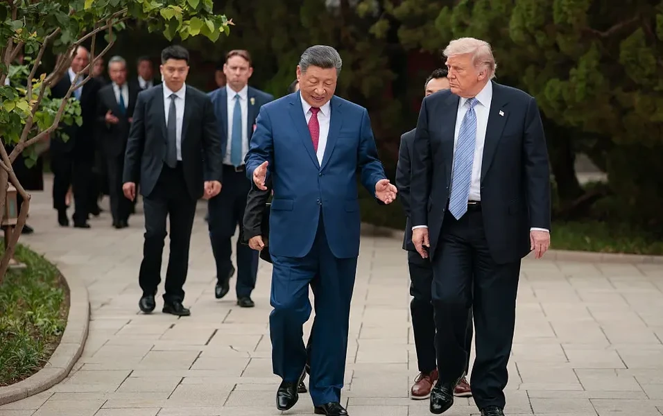 Trump ends China visit praising Xi but without major deals