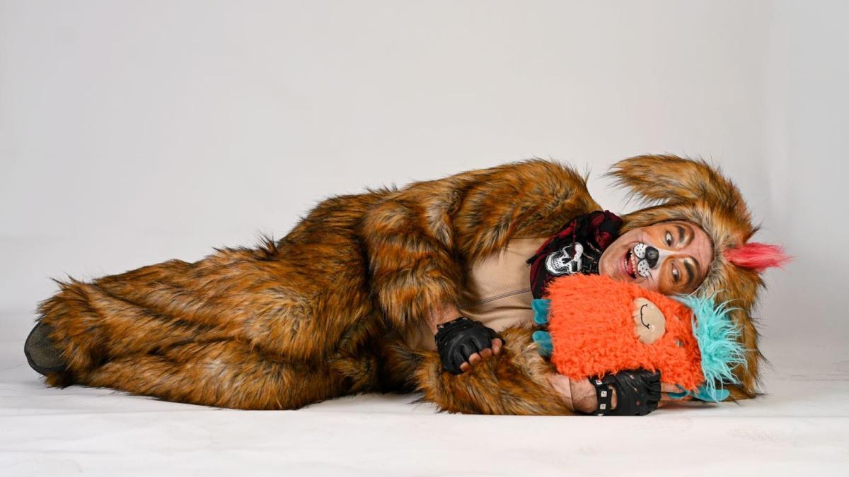 “Patán”: un perro punk confronta el abandono y la violencia social