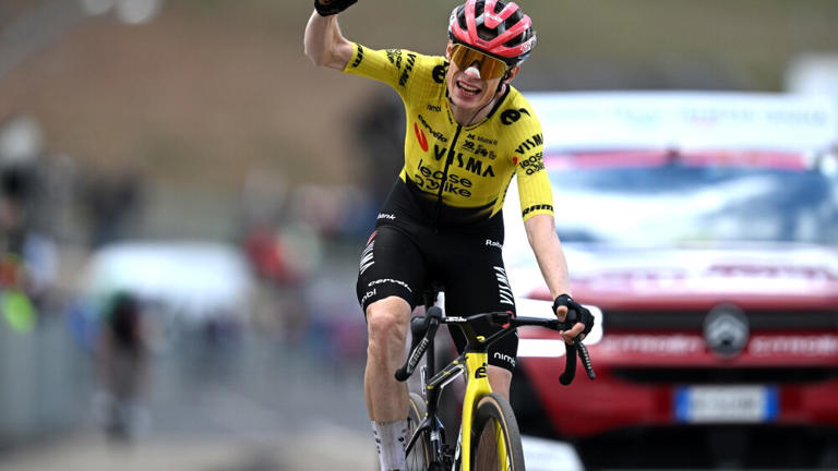 Vingegaard conquers Blockhaus mountain for first Giro d’Italia stage win