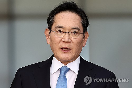Samsung chairman calls for company unity amid looming strike
