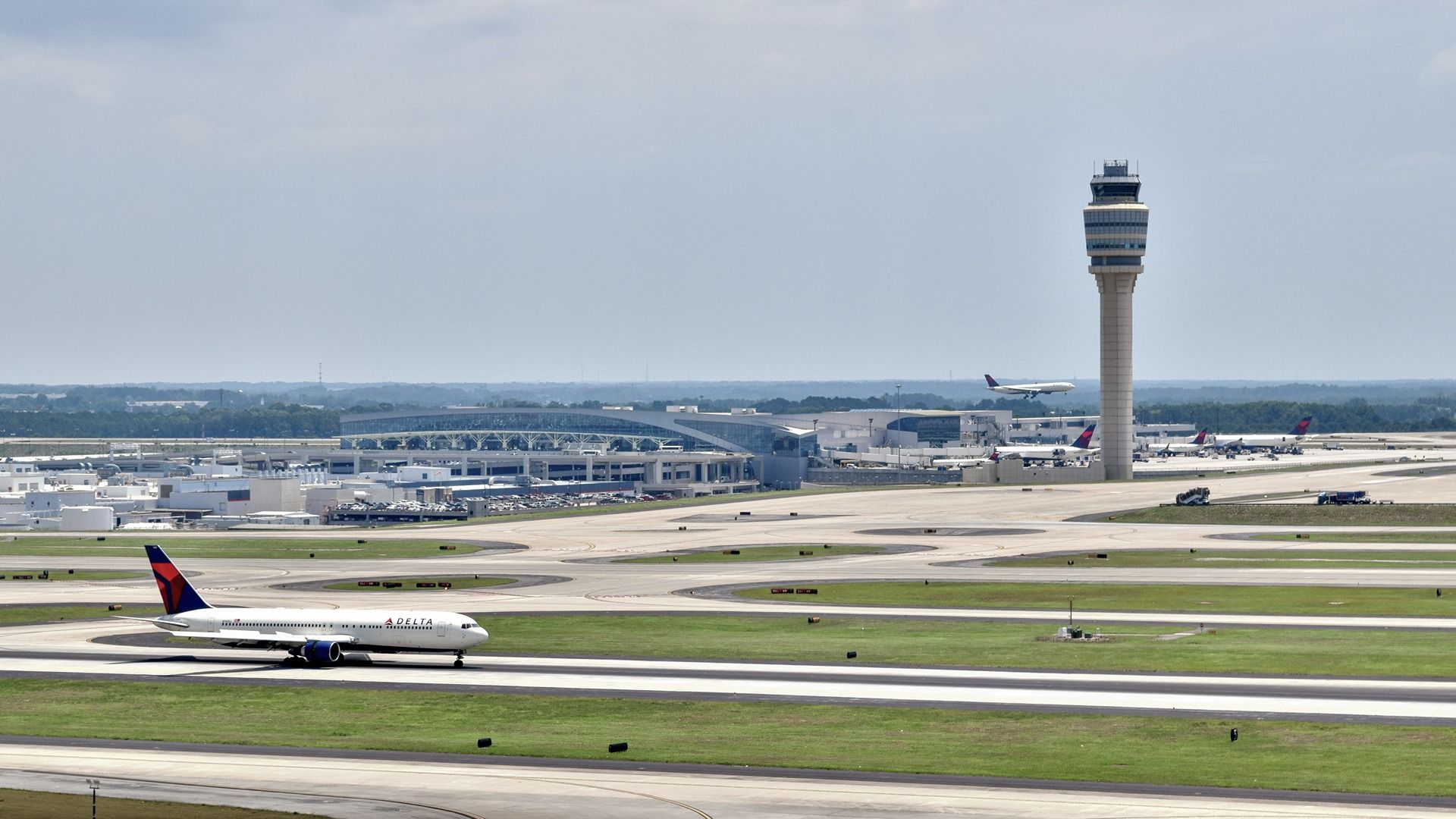 FAA reduces ATC staffing target, aims to lengthen work times for ...