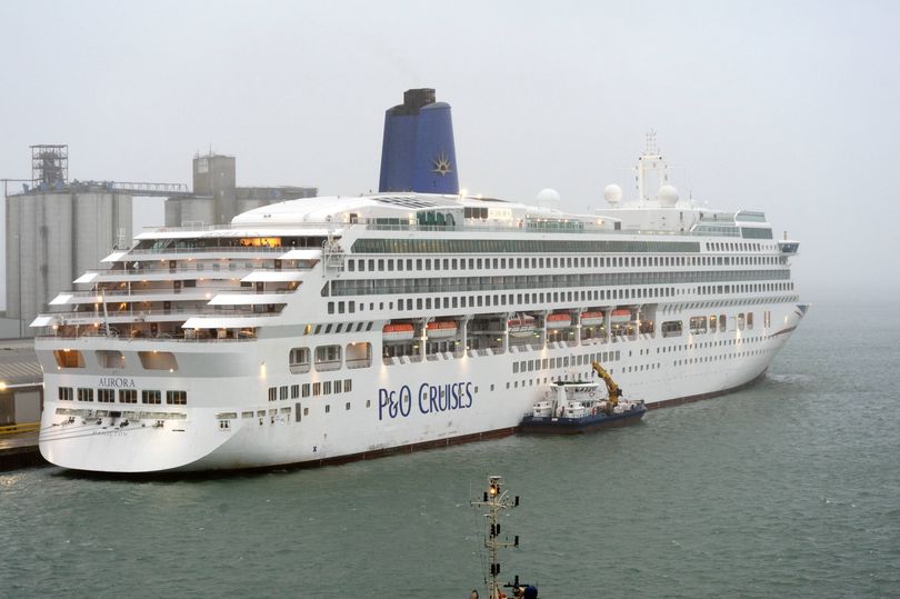 P&O Cruises brings in 'long overdue' 30-minute sun lounger rule