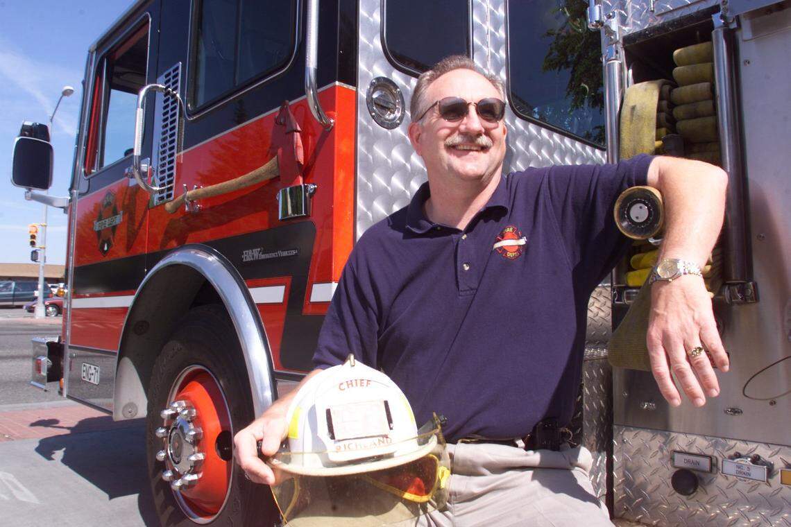 Retired Richland fire chief needed a job and found a calling. He's died ...