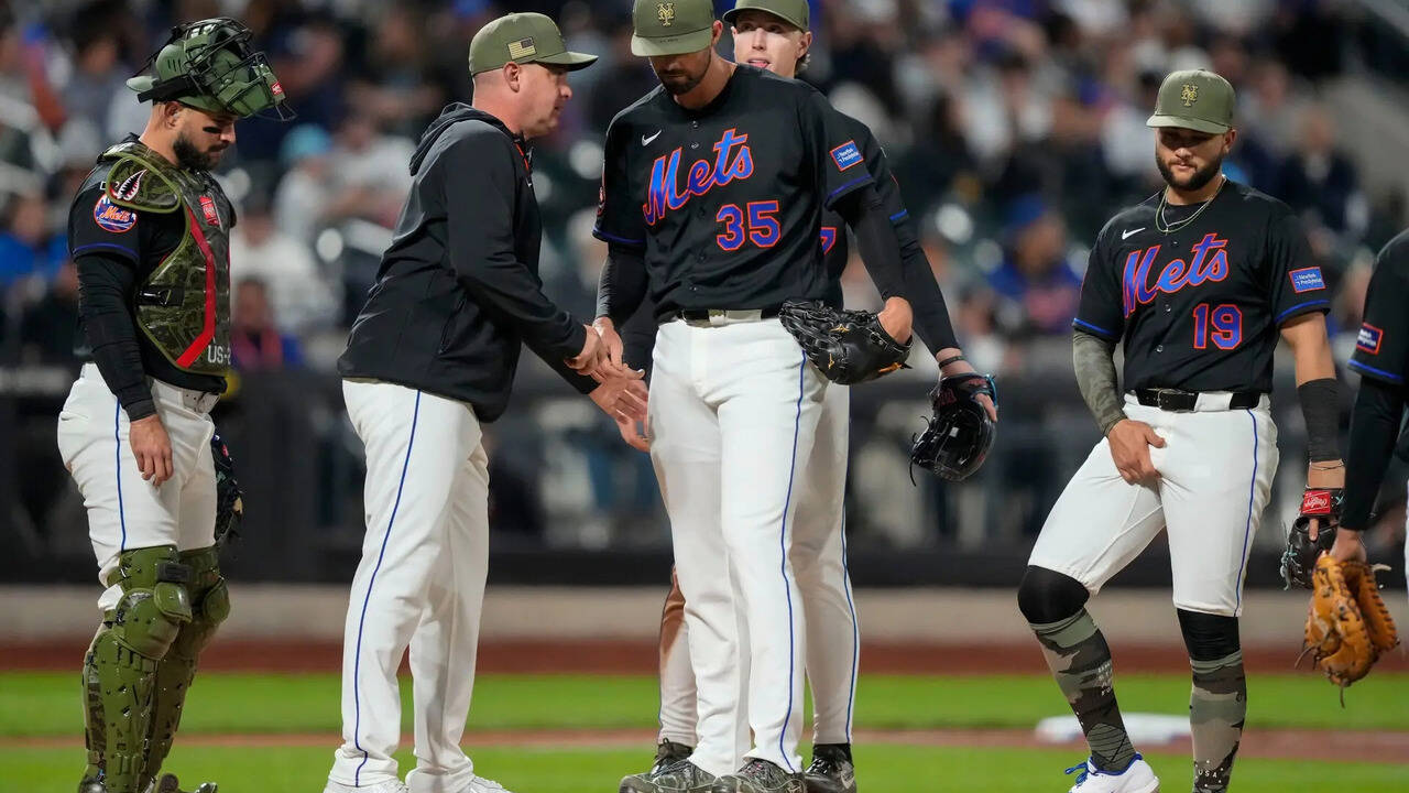 Mets pitcher Clay Holmes out indefinitely due to broken leg from line drive