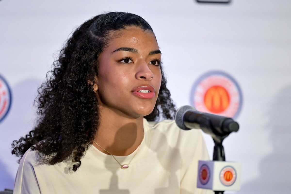 Arianna Roberson Duke Center And Sister Of Andre Roberson Linked To