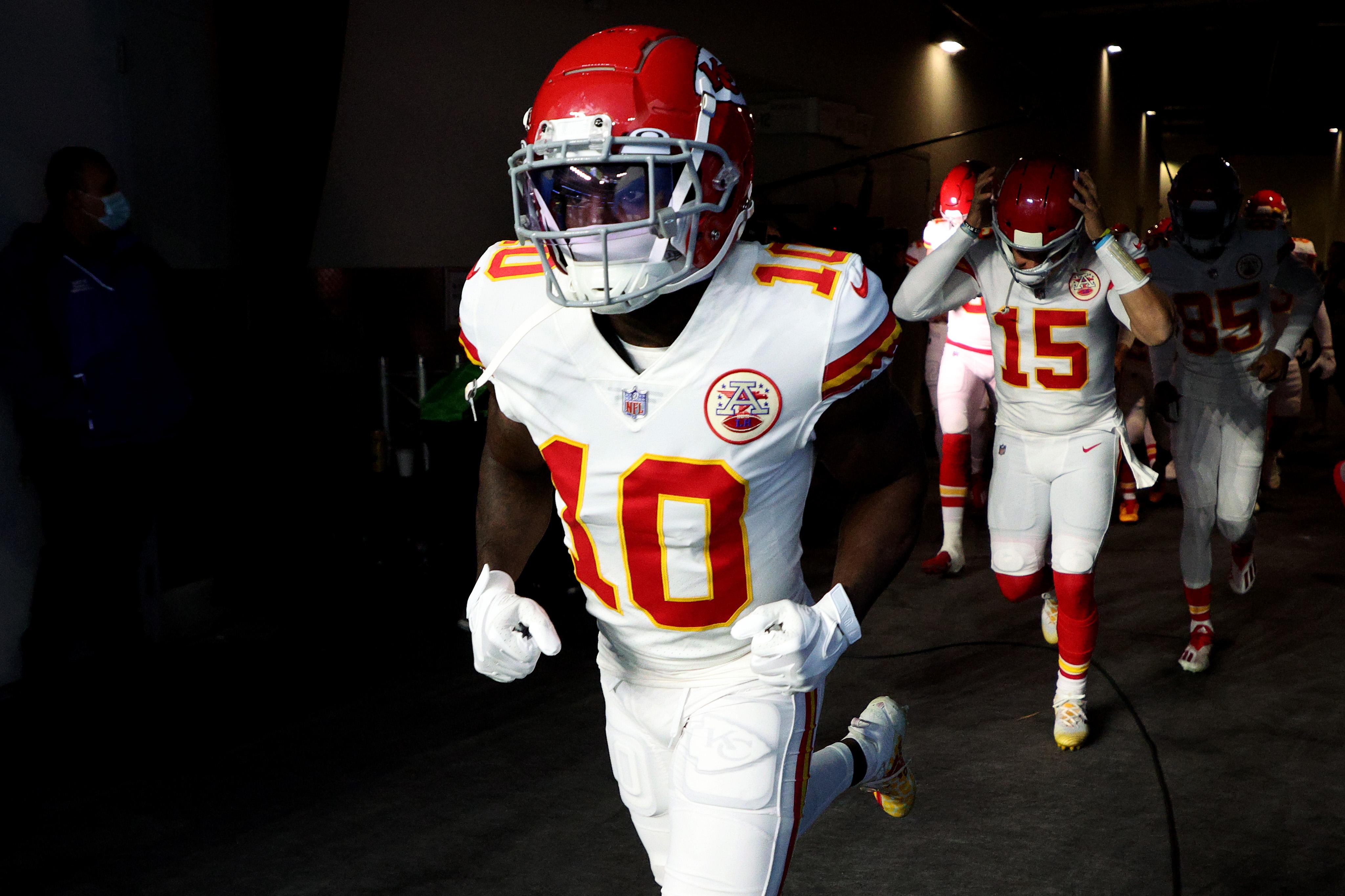 Chiefs news 5/16: ESPN insider says Chiefs could still add a veteran WR