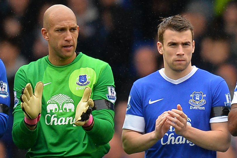 Emotional Tim Howard questions Seamus Coleman decision as he pays ...