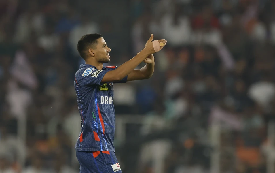 Ex-players criticise Akash Singh's paper-note celebration, call for ban