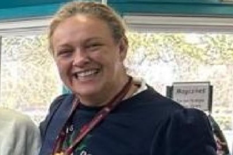 'Beautiful' teacher dies in front of pupils sitting GCSEs as school ...