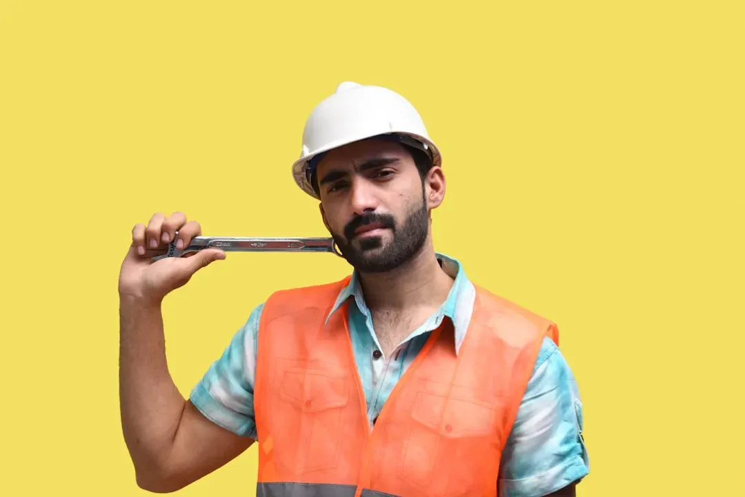 12 bathroom remodel mistakes contractors warn could cause serious legal ...