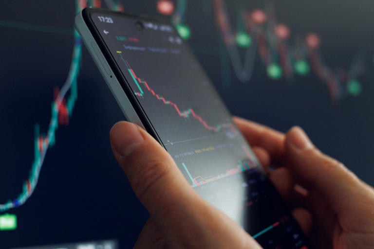 Why XRP’s (Ripple) $1.50 wall held through CLARITY Act’s passage