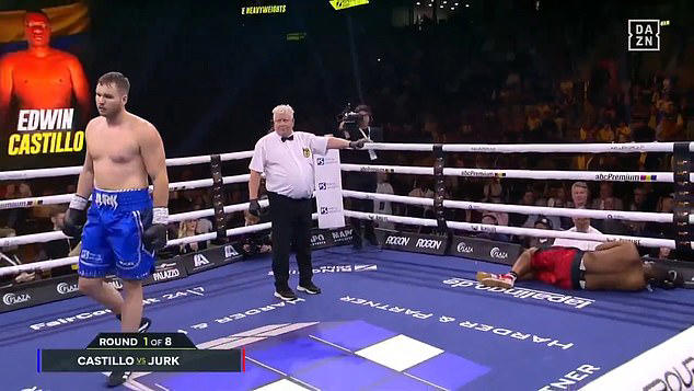Is this the fastest knockout in history? Boxer seals victory inside ...