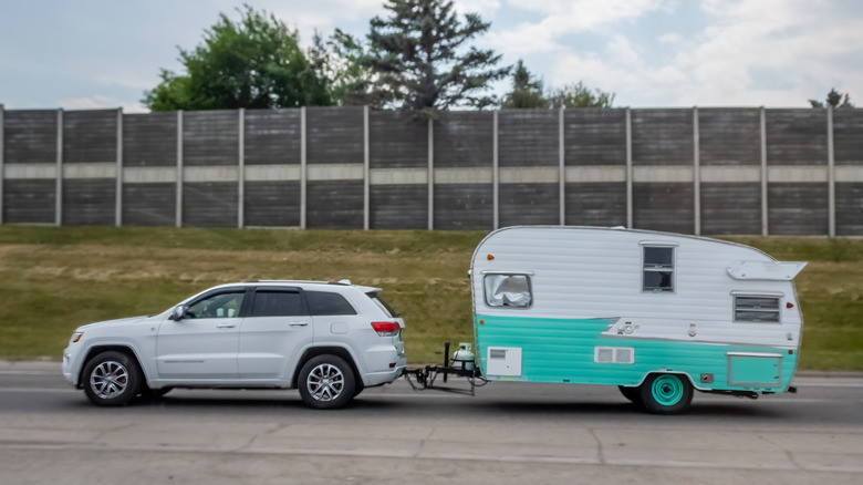 This retro winged trailer is a nostalgic choice for RV camping in 1950s ...