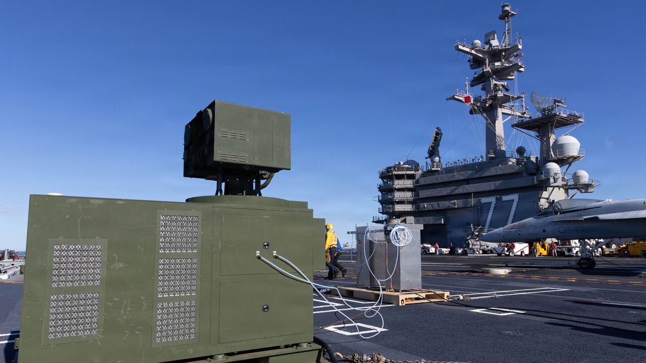 US Navy trained first sailors at new 'laser lab'