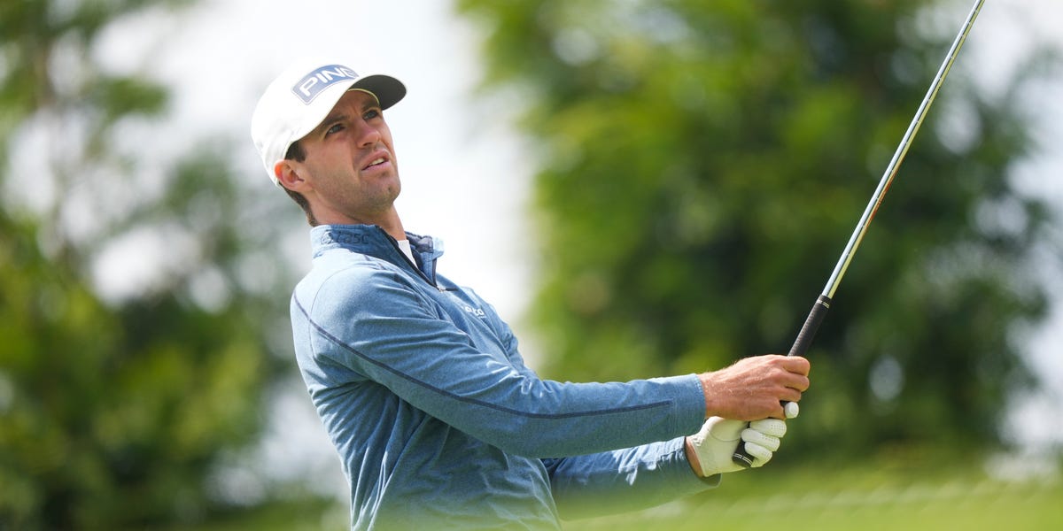 American Golfer Alex Smalley S Parents Have Often Served As His Caddie