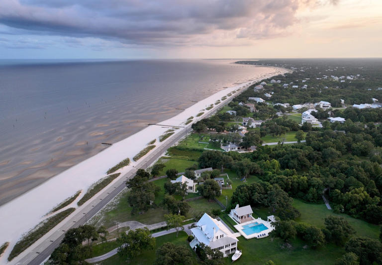 Advisories issued for popular Mississippi beaches due to fecal bacteria ...