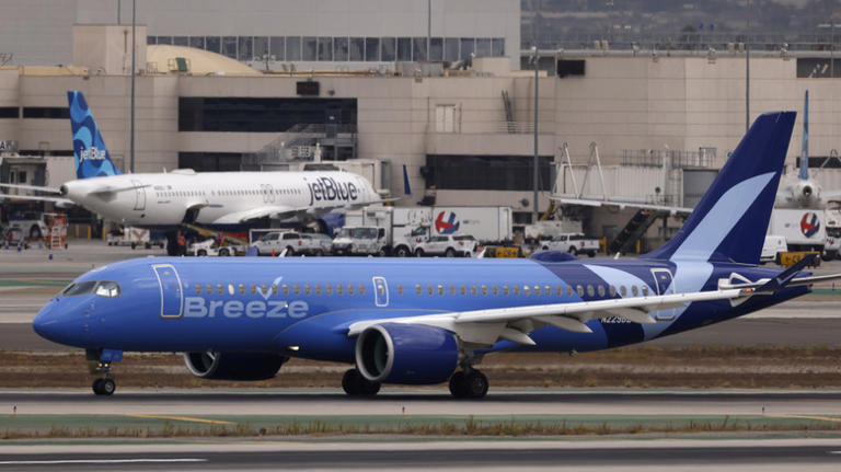 Why some US airlines prefer to fly older, used planes to new models