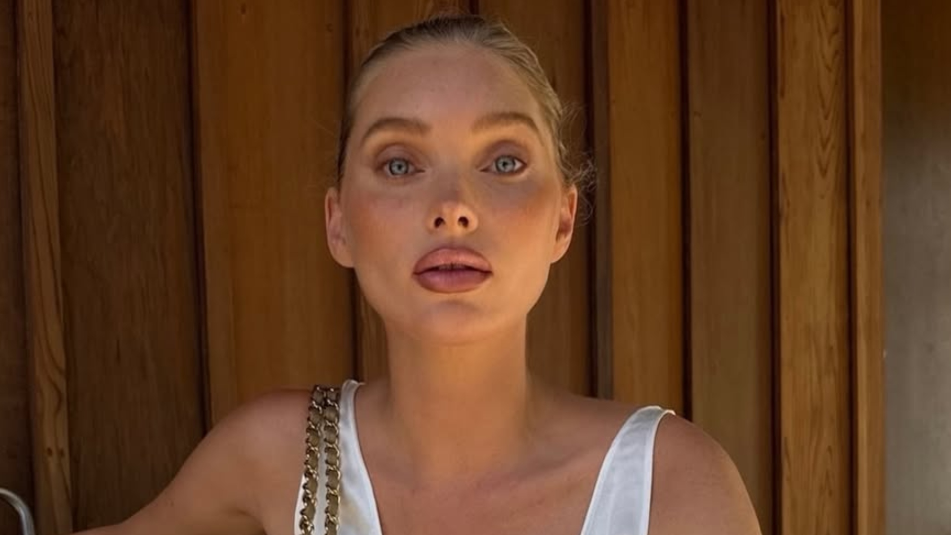 The most beautiful mom: model Elsa Hosk shows off her pregnant belly in ...