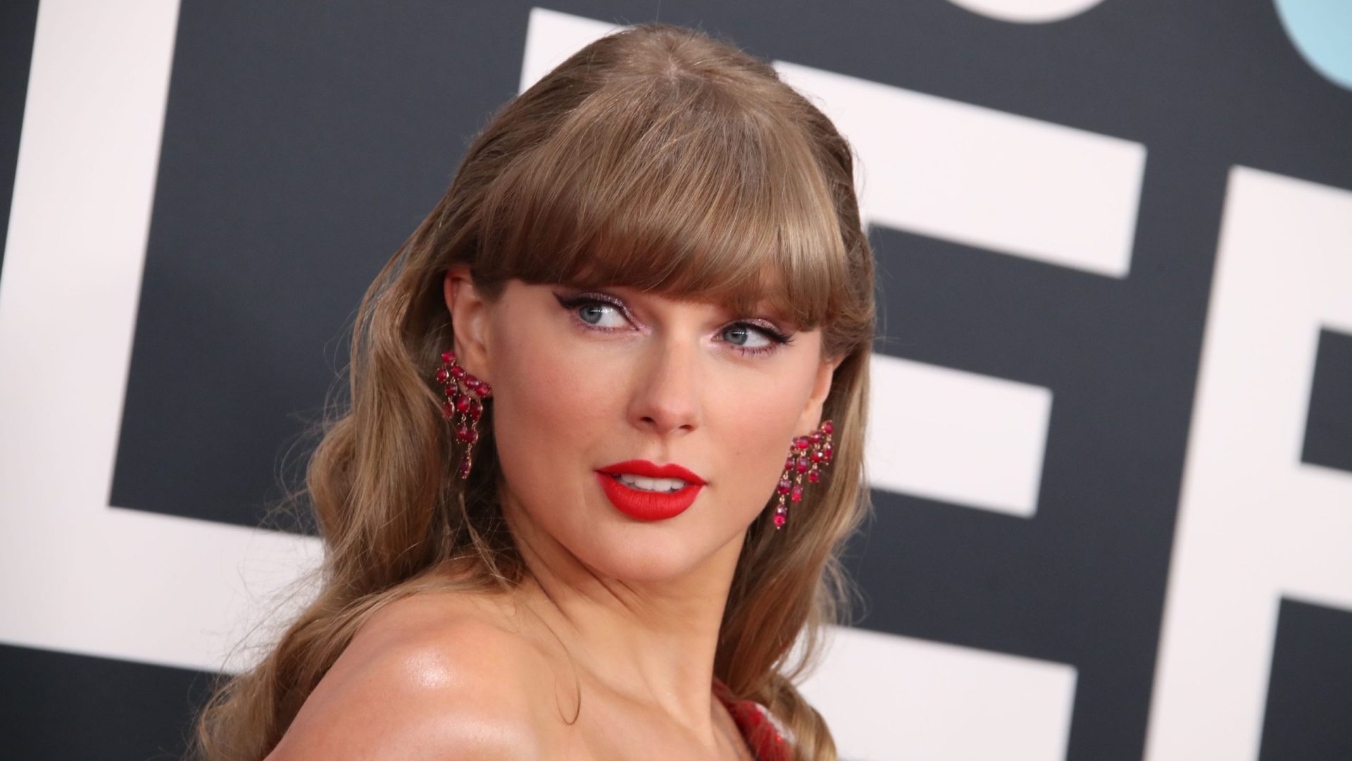 Taylor Swift’s net worth in 2010 vs. 2026 (and how the average American ...