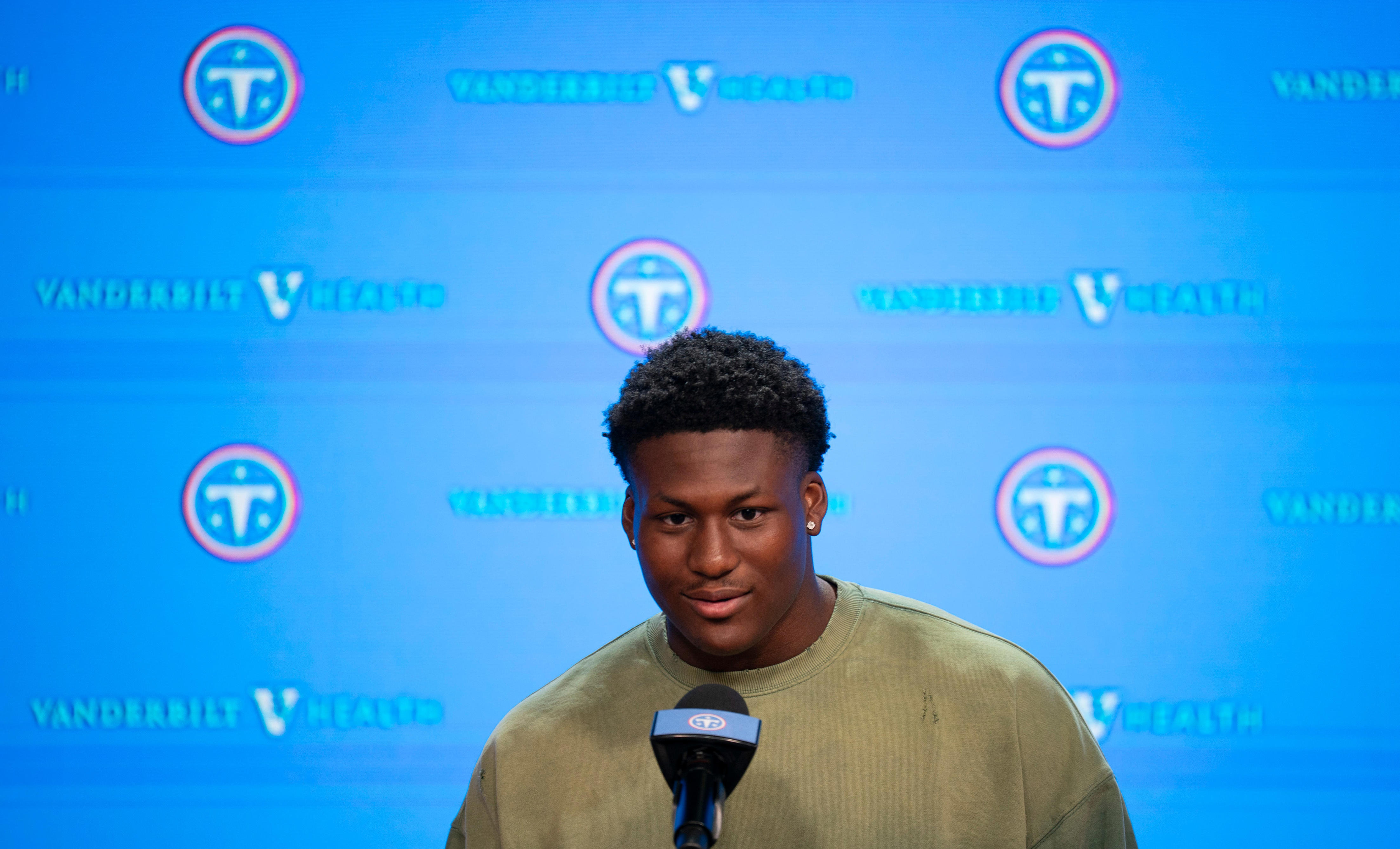 Former Longhorn Anthony Hill Jr. signs first NFL deal with Titans