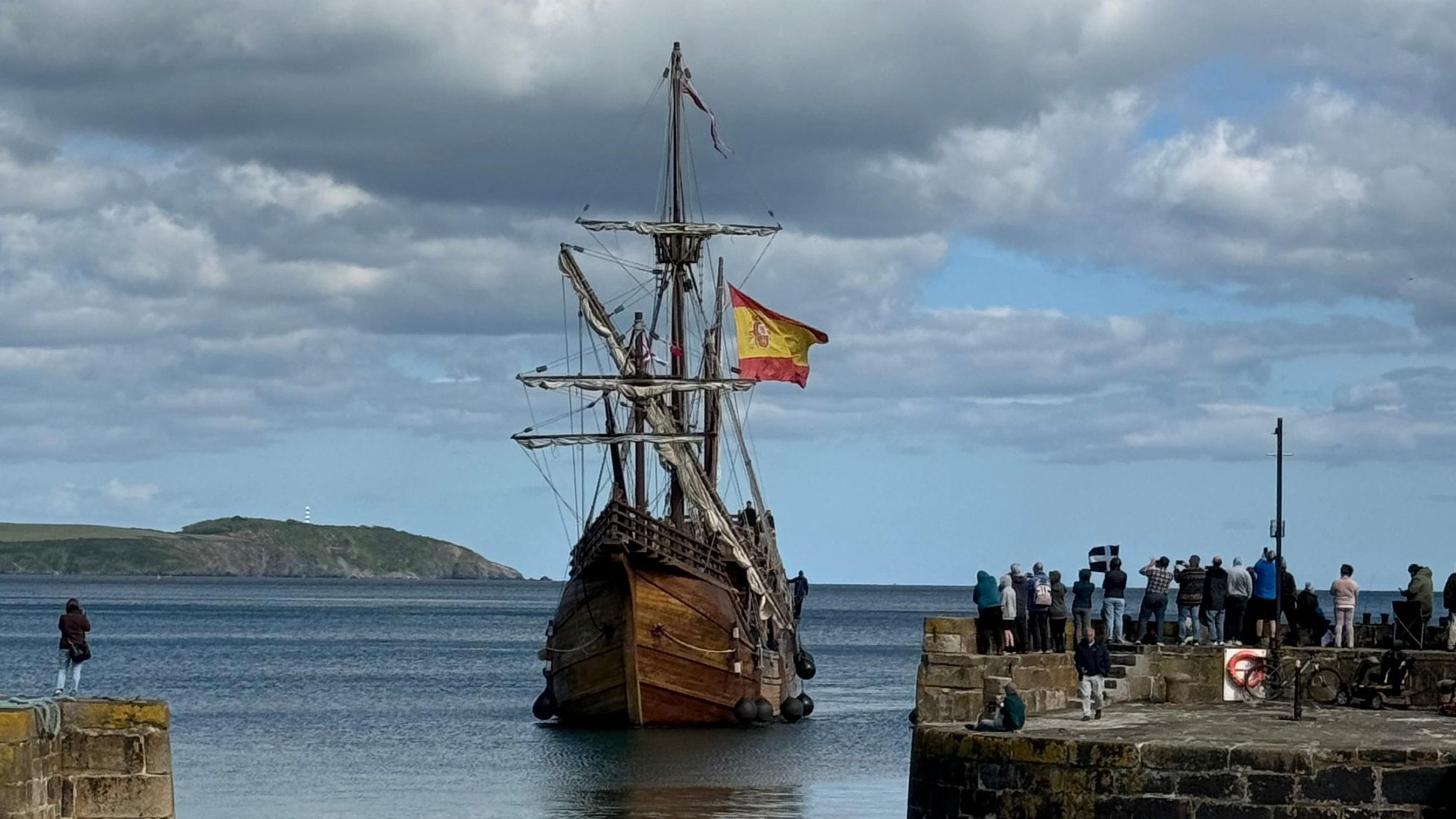 Replica Columbus ship arrives in Cornwall