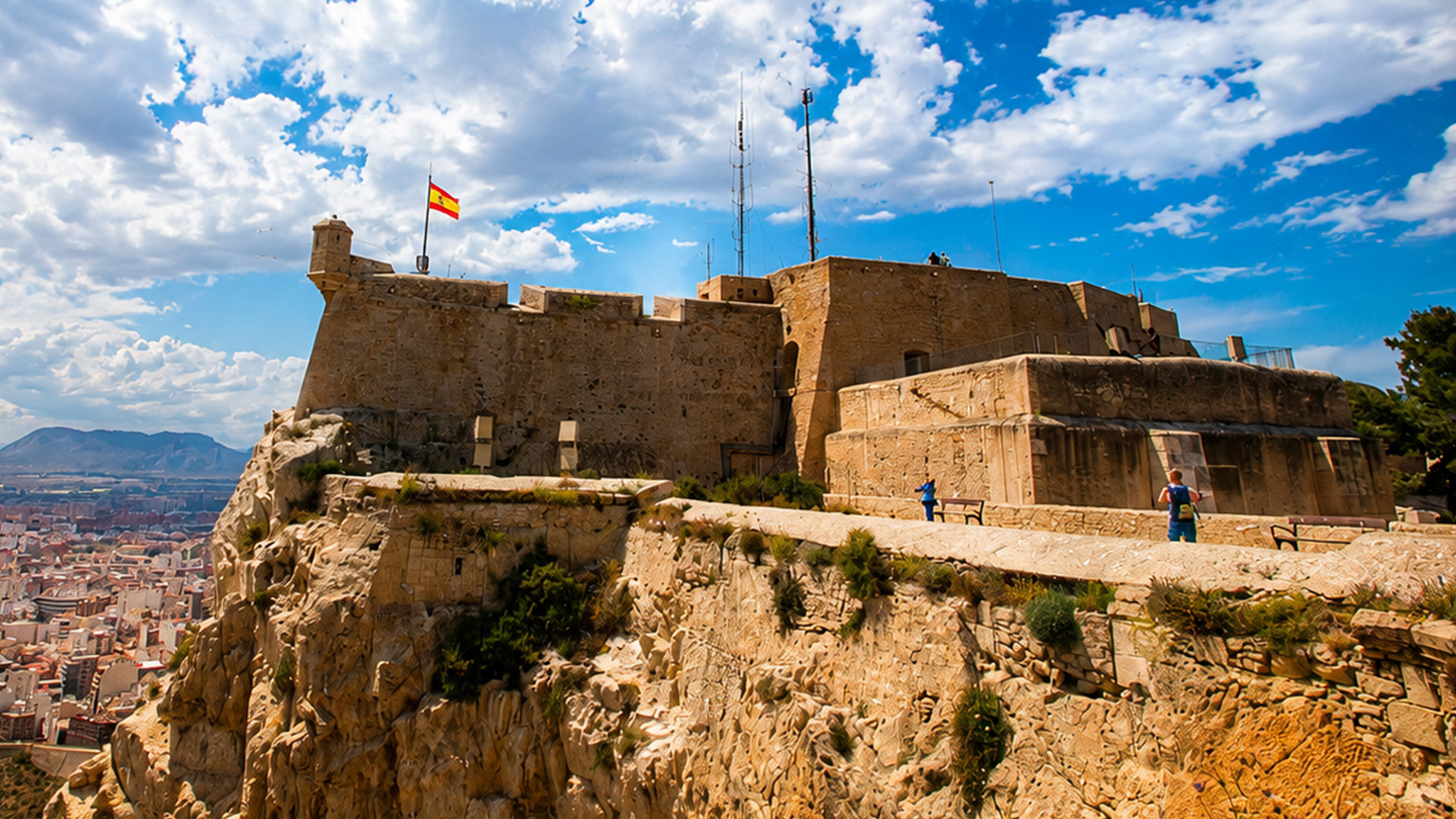 This historic castle offers Alicante’s best panoramic views