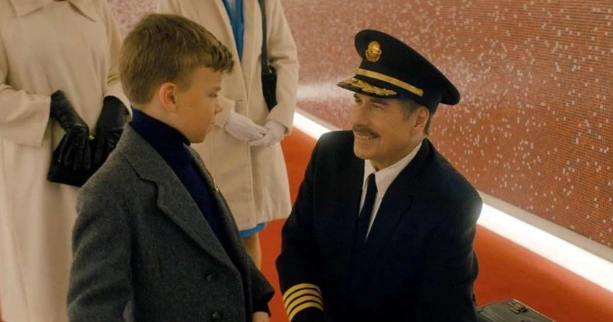 When and where to watch 'Propeller One-Way Night Coach'? Critics label ...