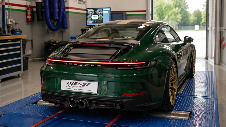 GT3 touring Akrapovic headers exhaust note full throttle