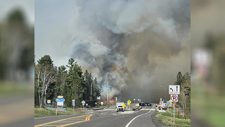 Minnesota wildfires: Stewart Trail Fire 30% contained, closes highways ...