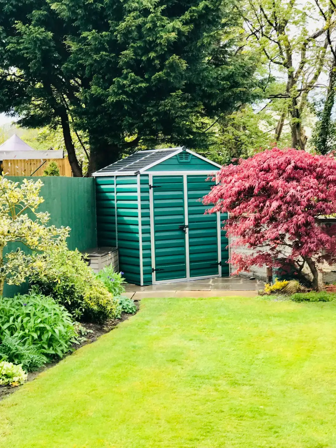 8 backyard additions that are quietly illegal in most suburban ...