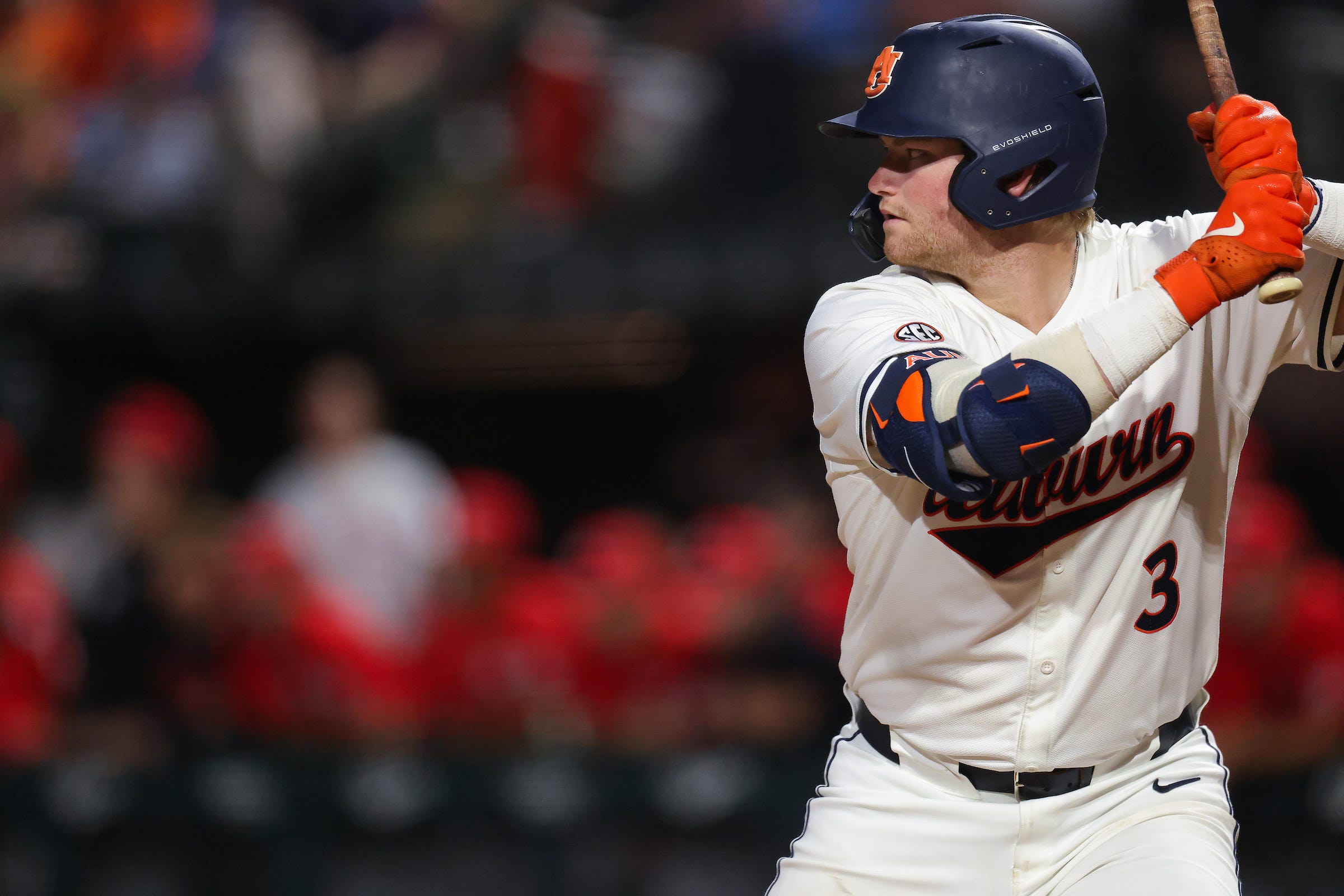 Auburn baseball run-rules Georgia, salvages series finale | Highlights
