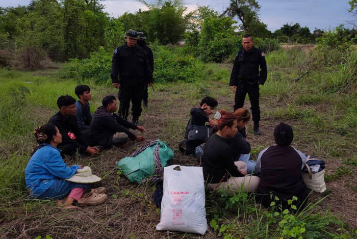 17 illegal border-crossers arrested in Chanthaburi