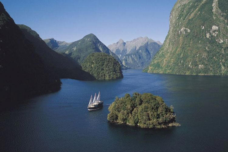 New Zealand adventure: An overnight cruise in Fiordland National Park