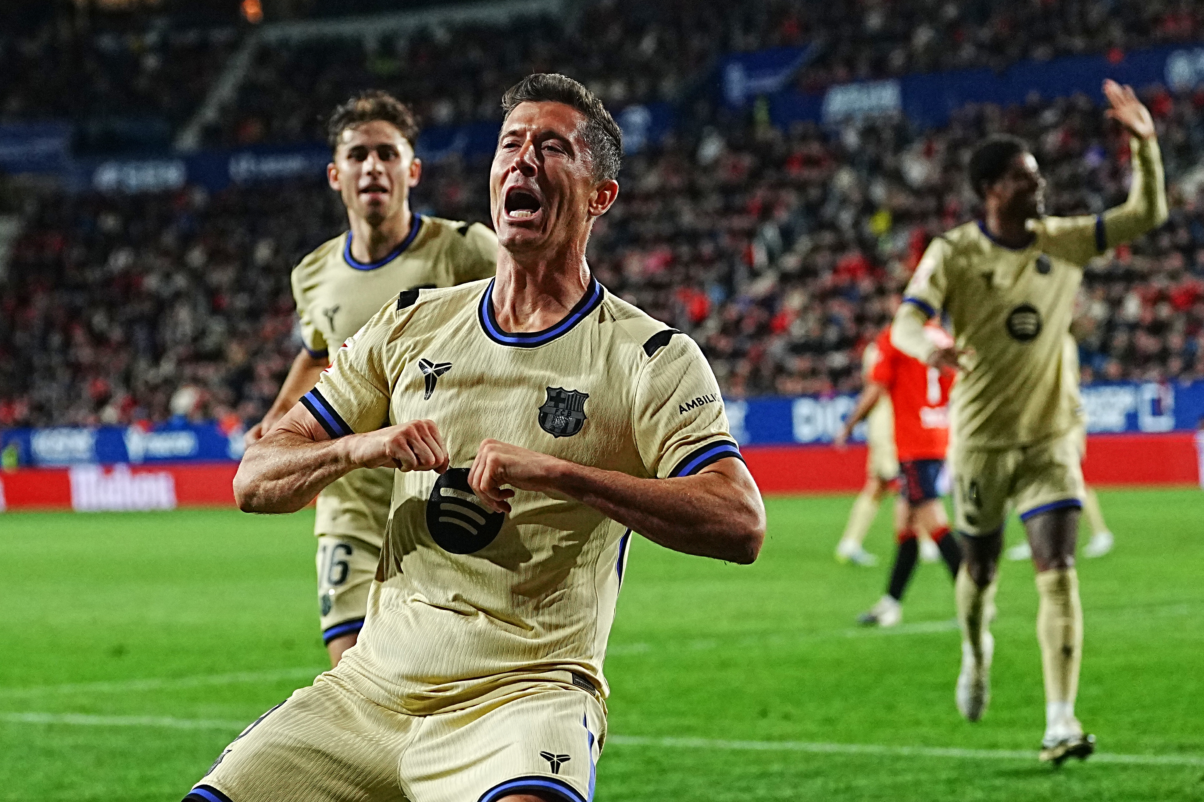 Robert Lewandowski to leave Barcelona at end of the season