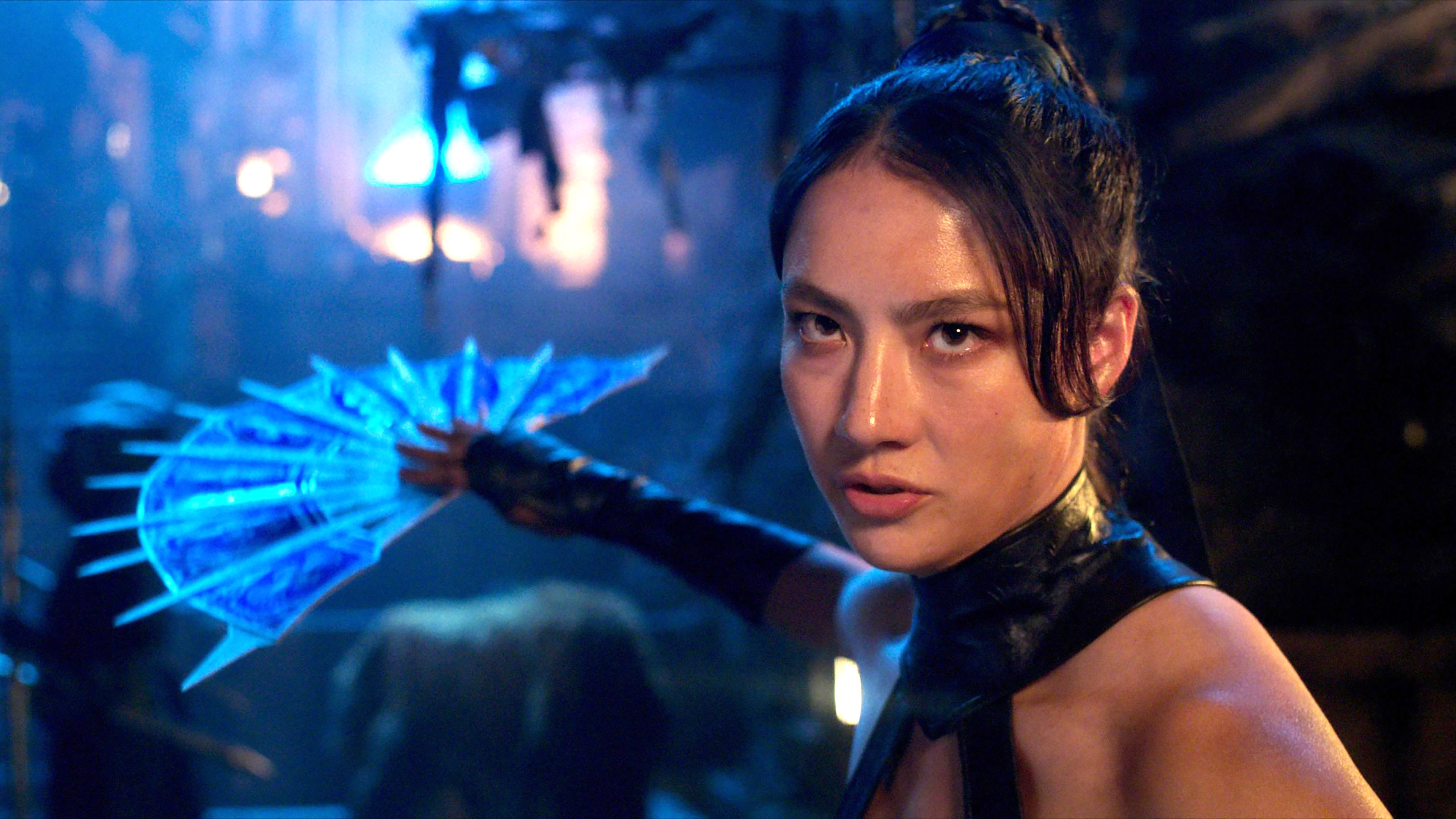 Kitana star wants Mortal Kombat III to tie back to a sisterhood ...