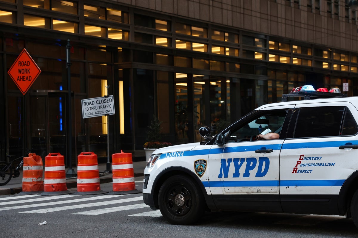 Two killed as suspected drunk driver mounts New York City sidewalk