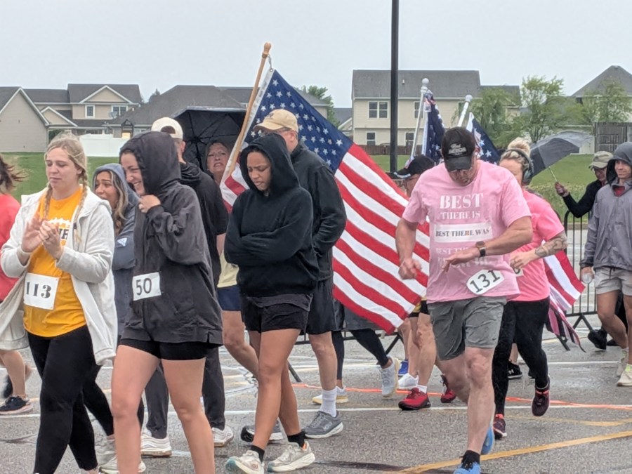 Flags4Fallen 5K honors Fort Wayne area residents who passed on
