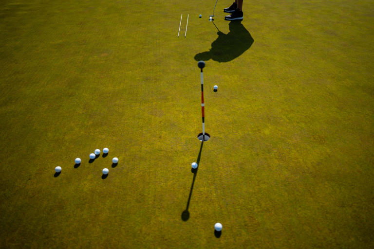 Clubs Fore Kids helping local high schools get into swing of golf ⛳