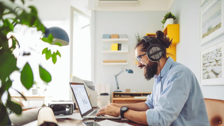 Side hustles vs. overtime: Which pays off faster for young workers?