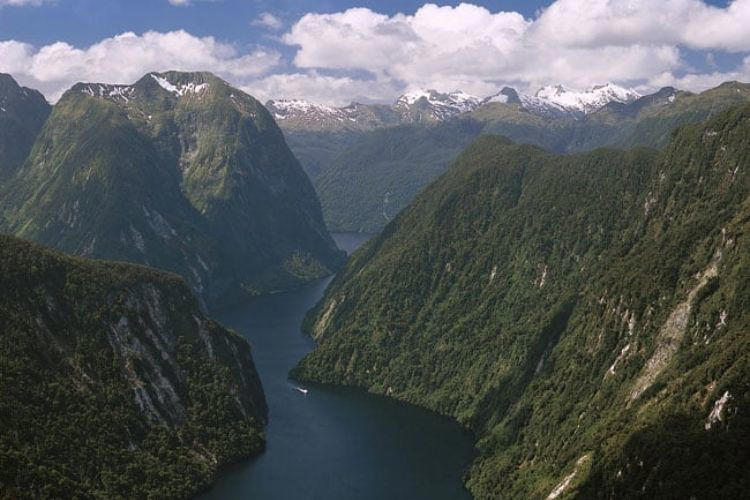New Zealand adventure: An overnight cruise in Fiordland National Park