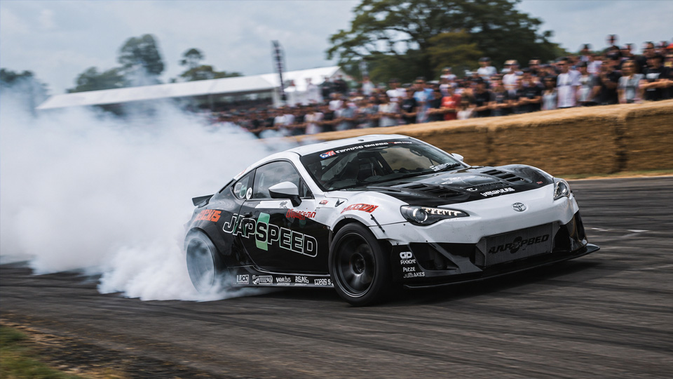 How loud is the 600HP GT86 drift build under full throttle?